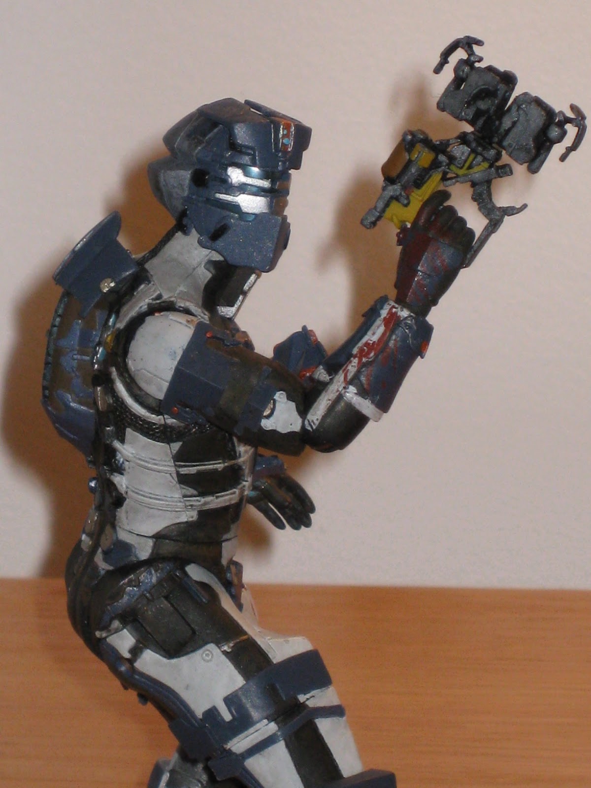 Go Figure (Toy Reviews): Dead Space 2: Isaac Clarke Action Figure