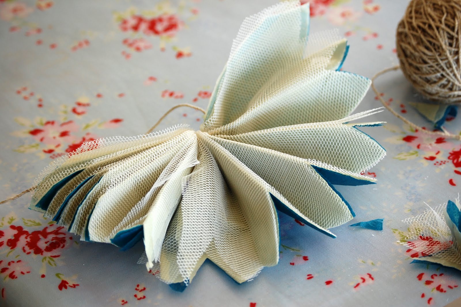 Greedy For Colour: Tissue Paper and Tulle Flower Tutorial.