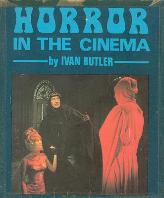 BLACK HOLE REVIEWS: My first horror movie books - early looks at the genre