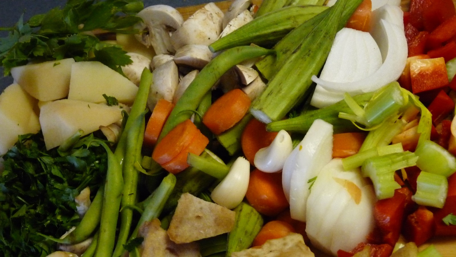 Eclectic Cuisine: Gyuvetch / Giuvech / Гювеч