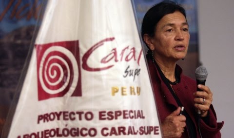 EL ARTE DE ENSEÑAR: Reconocen trayectoria de Ruth Shady