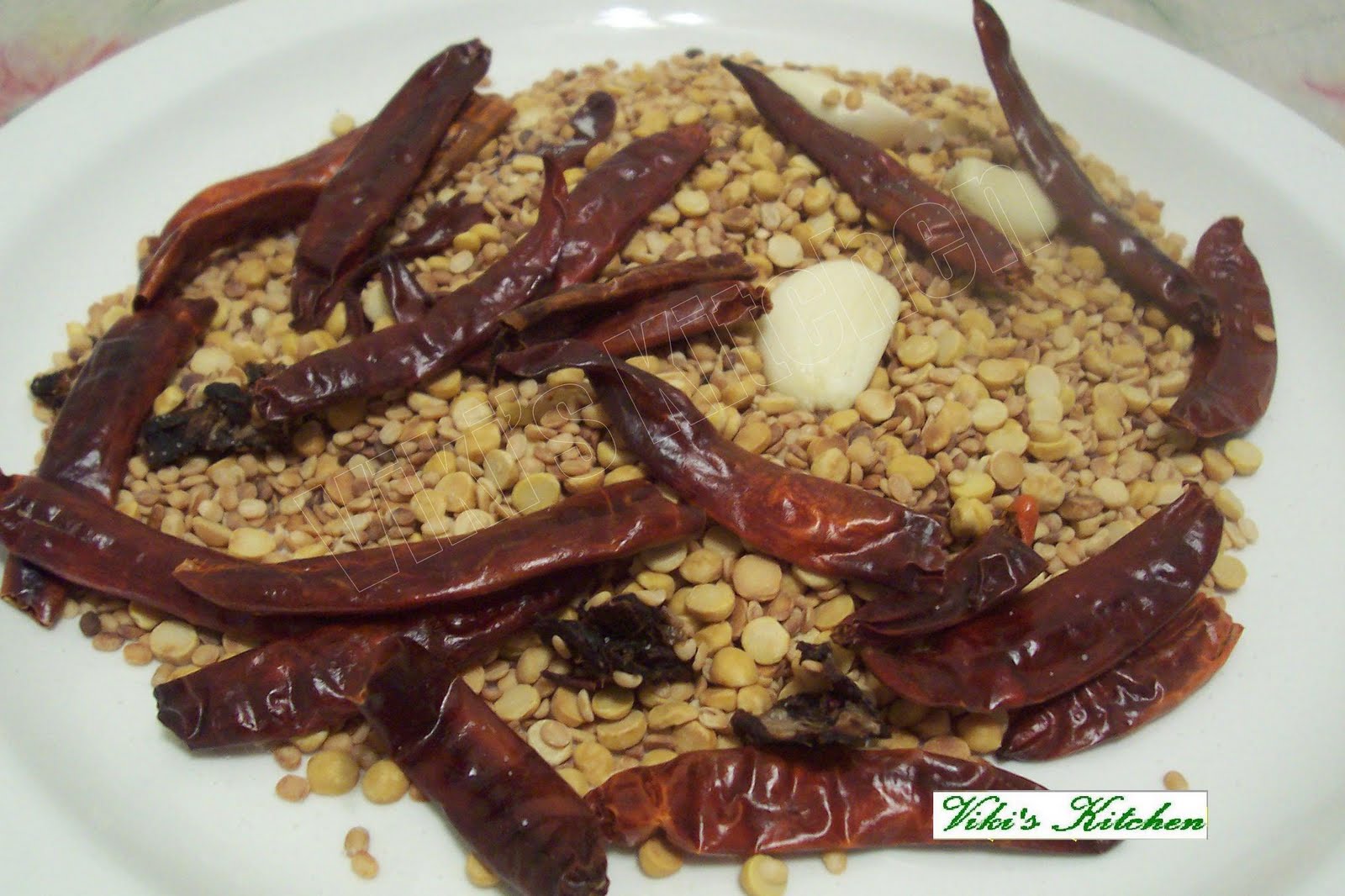 Viki 's Kitchen: Idly Podi (flavorful version)