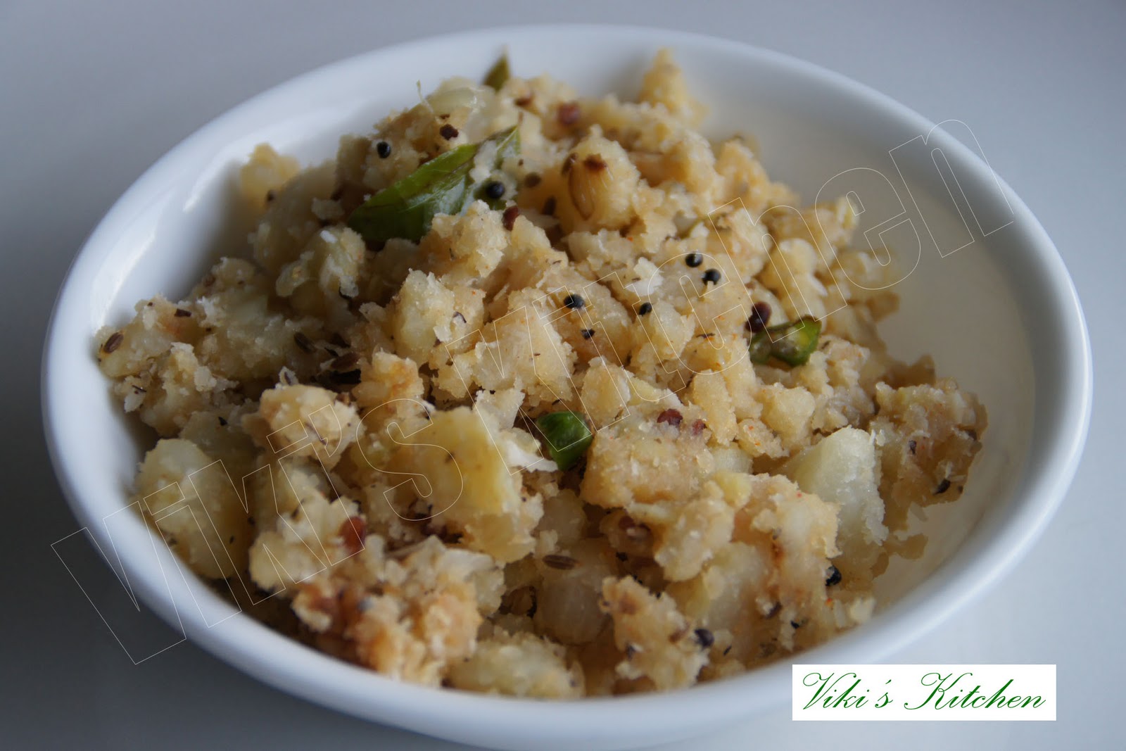 Viki 's Kitchen: Urulai kilangu Podimass