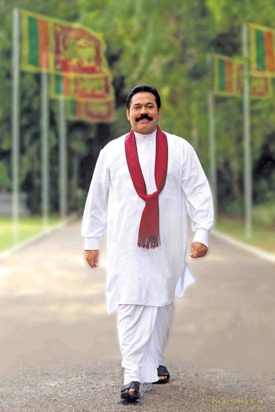 Mahinda Rajapaksha: Mahinda Rajapaksha Images Collection 004
