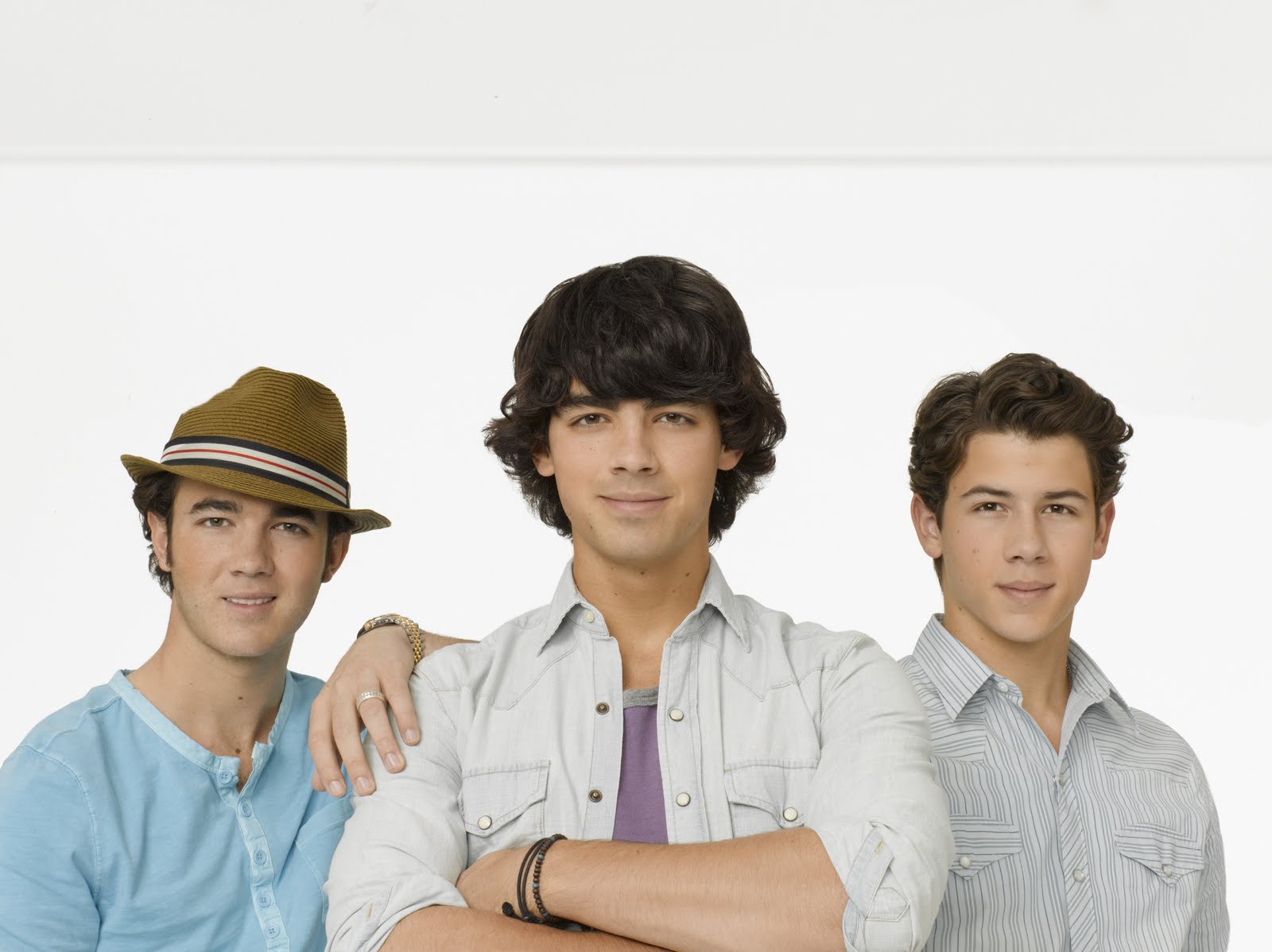 disney-Pretty: Imagenes de Connect 3 en Camp Rock 2