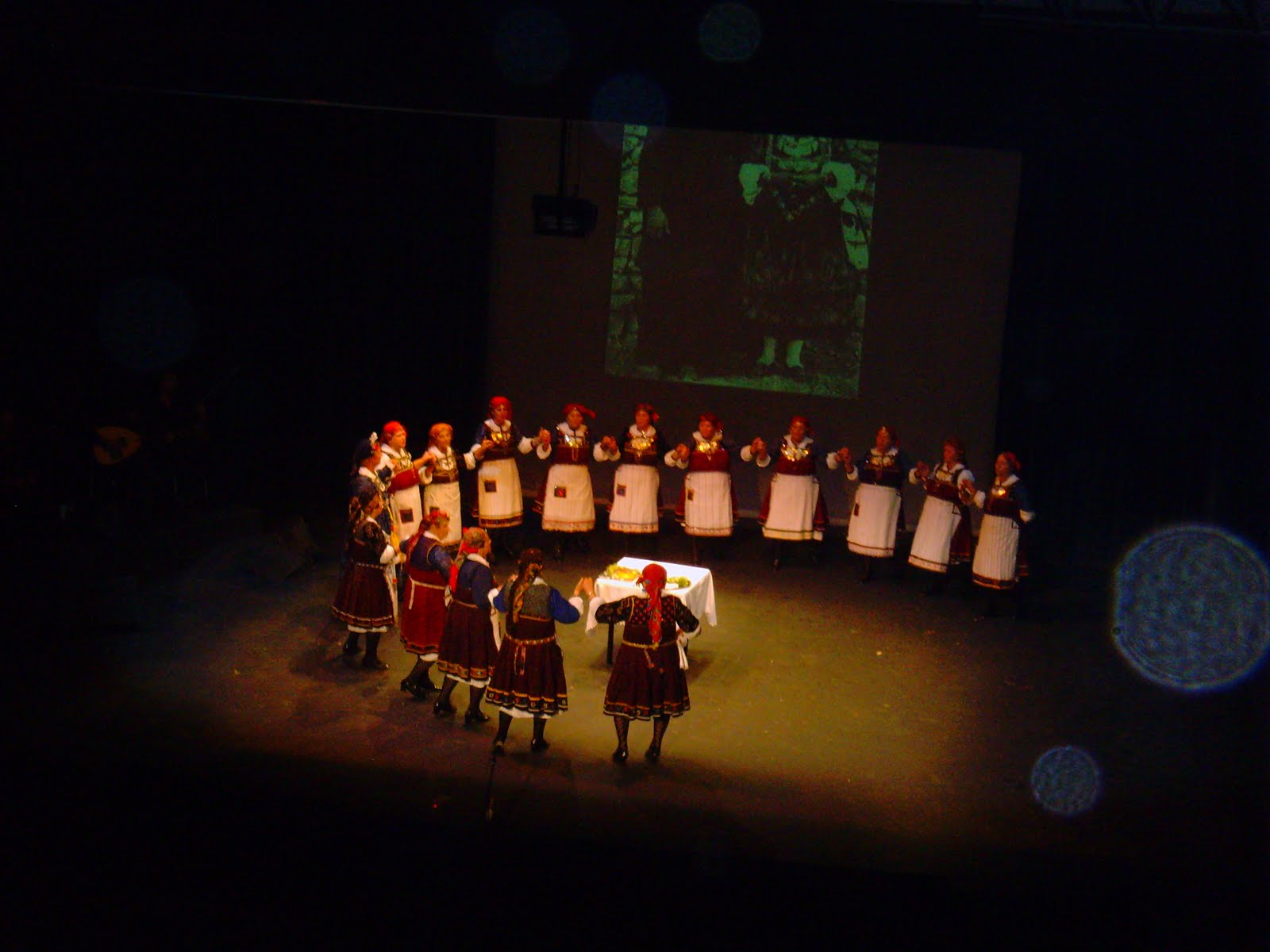 ΤΑ ΝΕΑ ΤΗΣ ΡΟΔΙΑΝΗΣ: ΑΙΘΟΥΣΑ ΤΕΧΝΗΣ ΚΟΖΑΝΗΣ . *ΤΣΙΑΡΤΣΙΑΜΠΑΣ* Ο ΤΟΠΟΣ ...