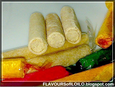 Barquiron: Barquillos filled with polvoron