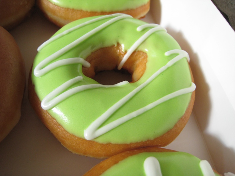 The Philippine Beat: The Green Iced Sting Krispy Kreme Doughnuts