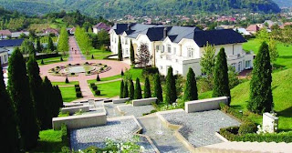 Vedete, viata necenzurata a Vip-urilor romanesti: Palatul de la Oituz