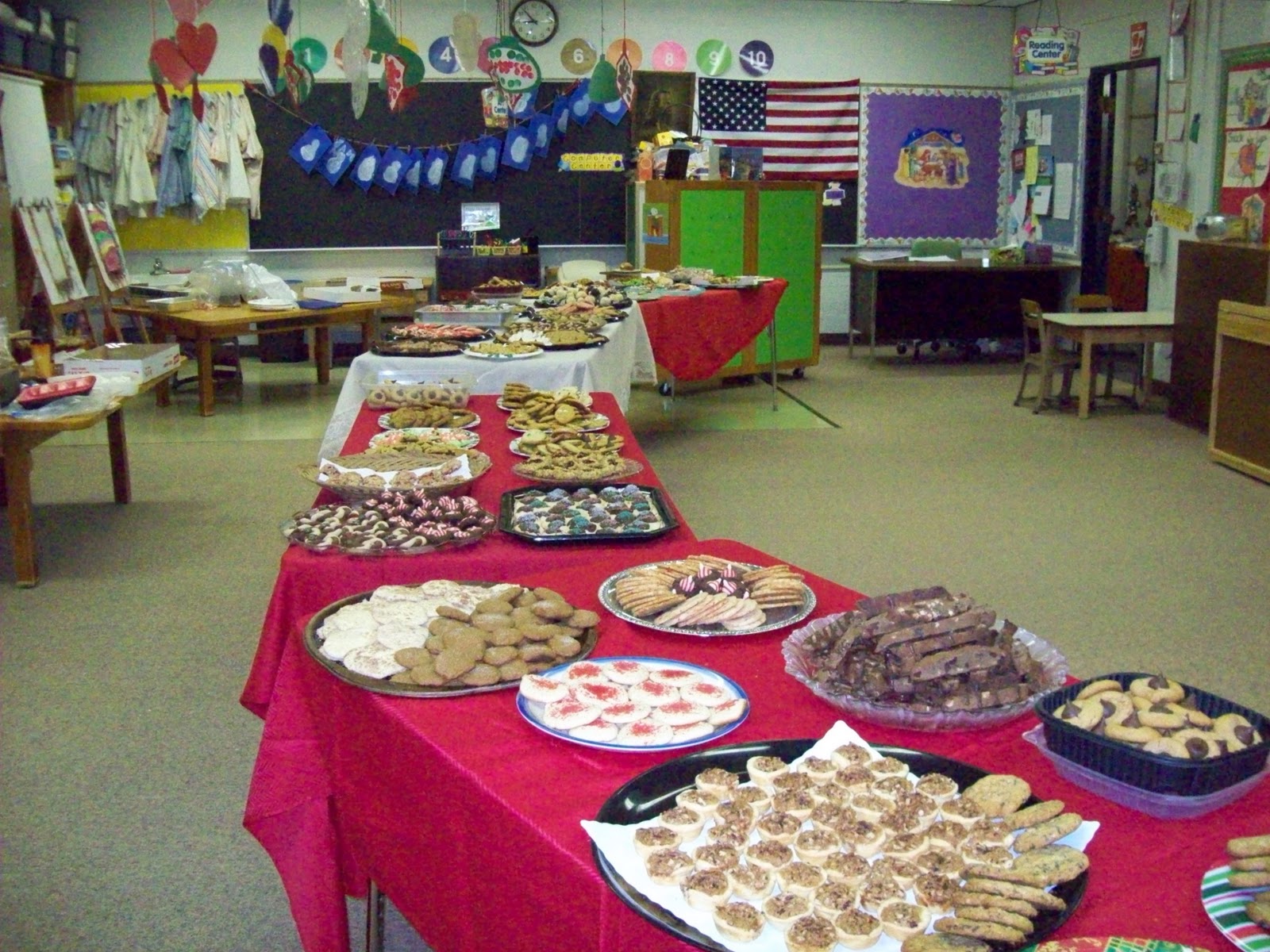 Tracy's Living Cookbook: cookie walk fund raiser