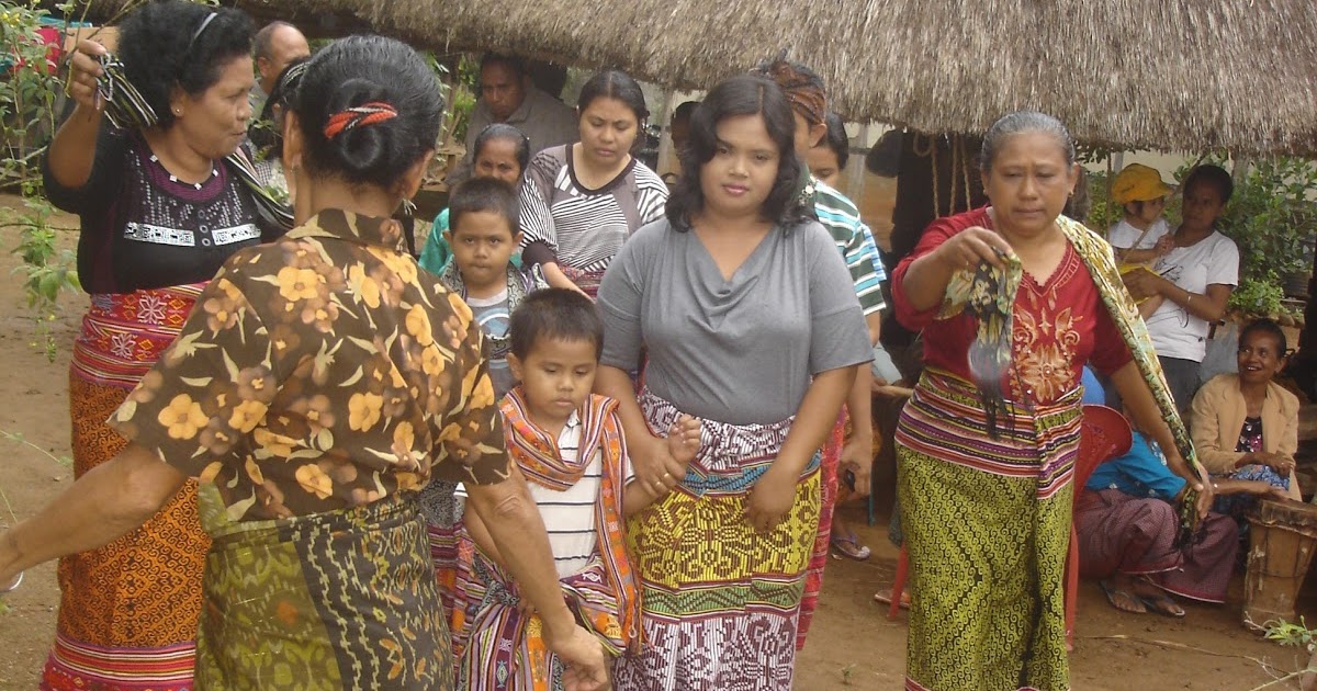 Kegunaan Kain Tenun Timor