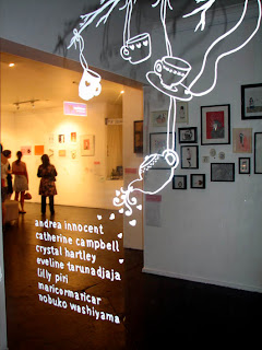 renovate + decorate: community project: store window display