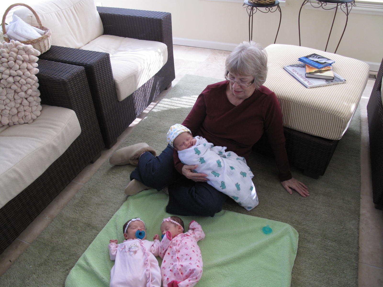 The view from a triplet mommy: 4 weeks, where did you go?