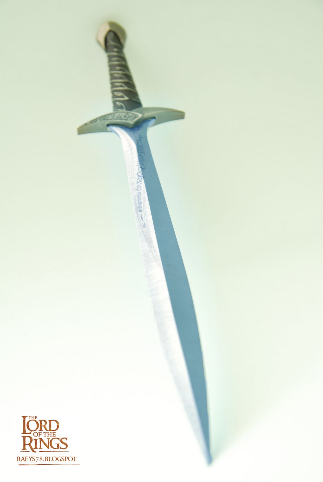 D.A.Y.D.R.E.A.M.E.R: Lord Of The Ring : Sting & The Sword Of The Witchking