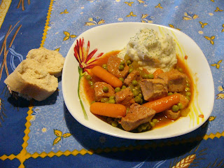 Tomates cerises et Basilic: Ragoût de veau