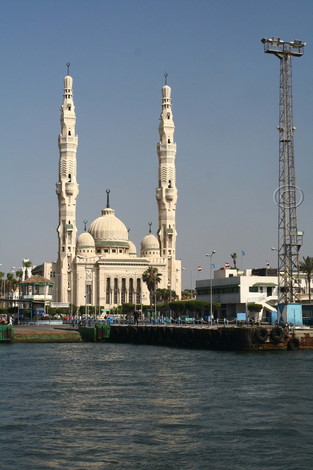 Piqture-PerFect: Egypt, Suez Canal (Port Fuad)