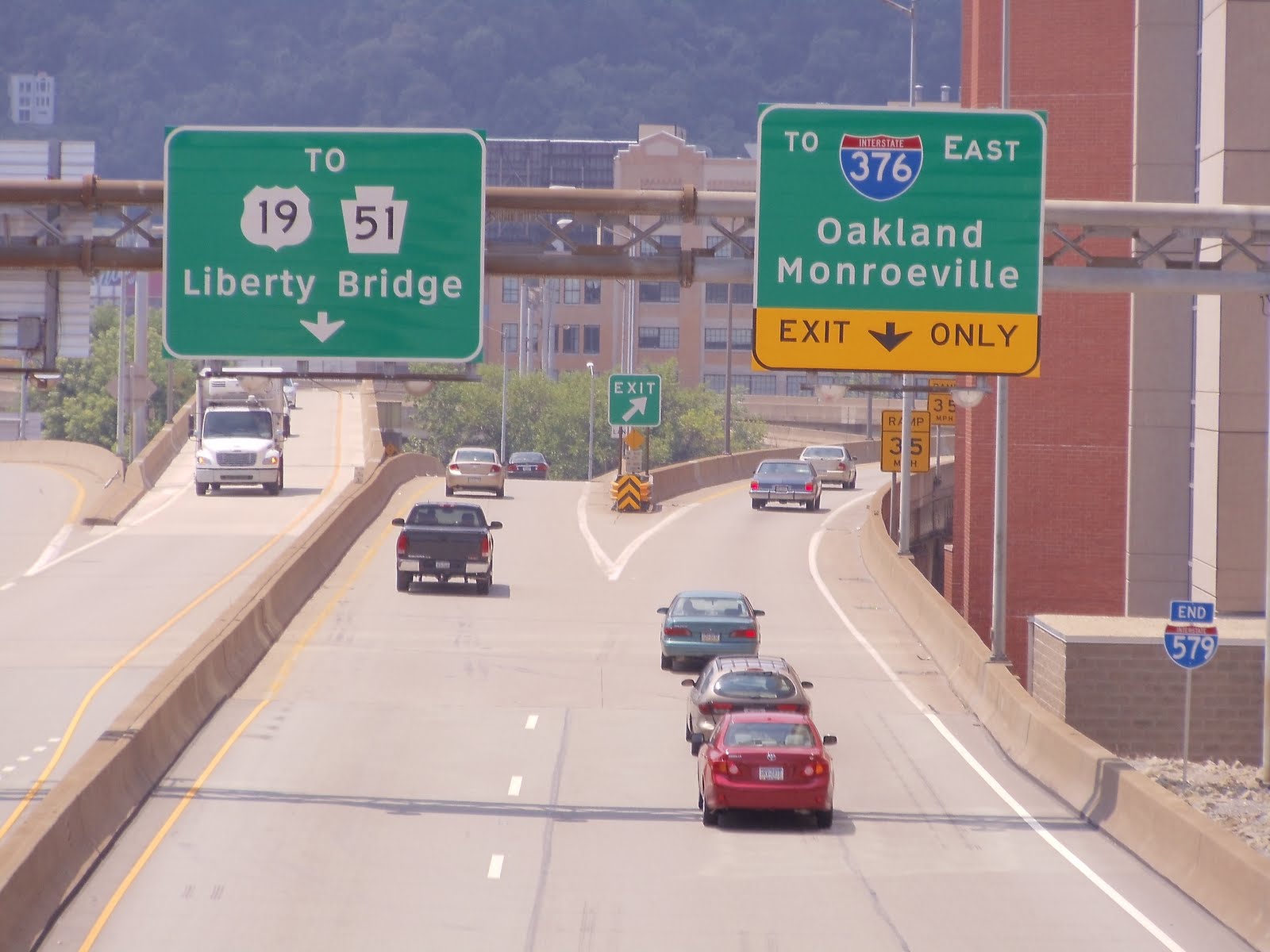 Interstate 579 Southern End now signed