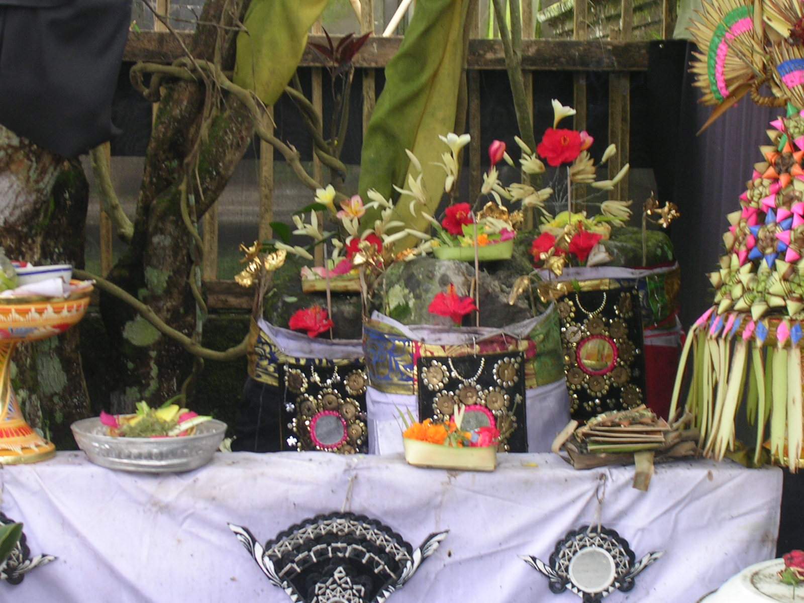 Pura Kancing Gumi: Penjaga Kestabilan Bali - balisaja.com