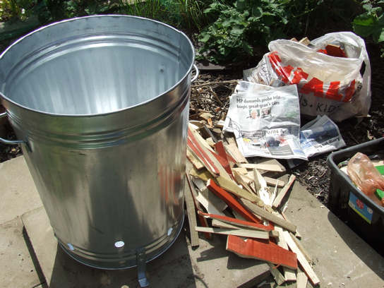 BROOKFIELD POTTERY: The Barrel Firing Test