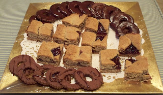 Nick & Nancy's Cookies: Chocolate Rings and Viennese Linzer Squares