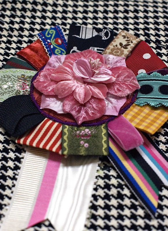 Plays With Needles: Award Ribbon Tutorial