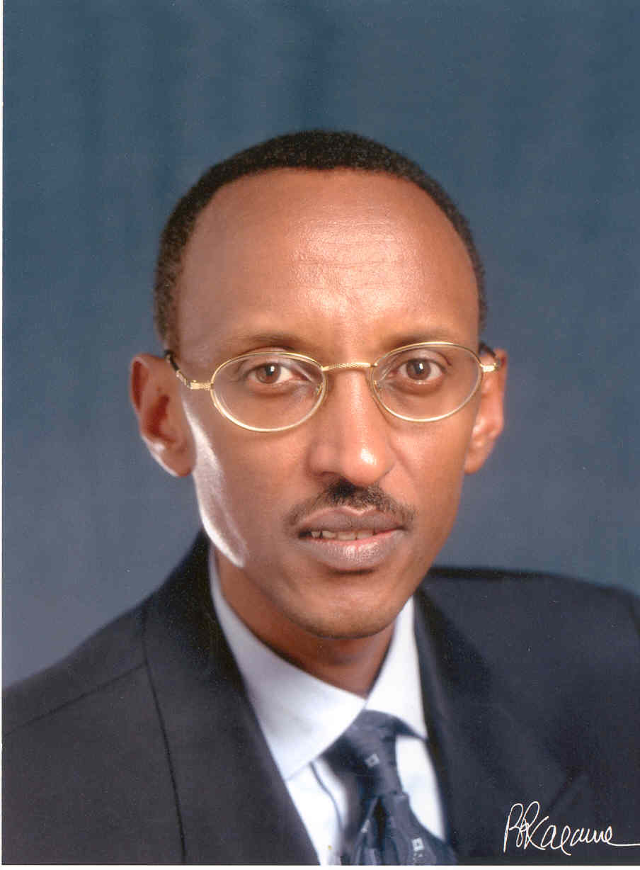 Brise le silence.: Gwynne Dyer: Rwanda president Paul Kagame tiptoes ...