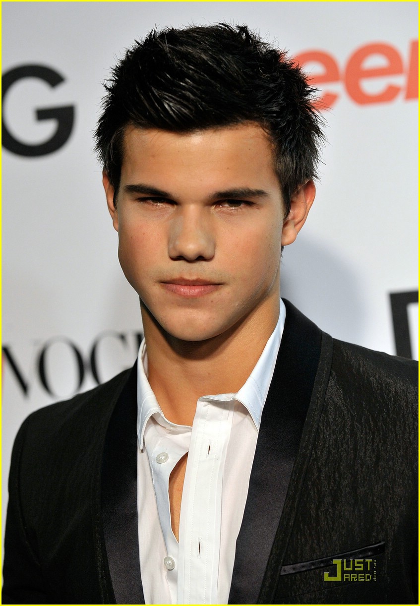 Blog para todos: Taylor Lautner en fiesta Teen Vogue