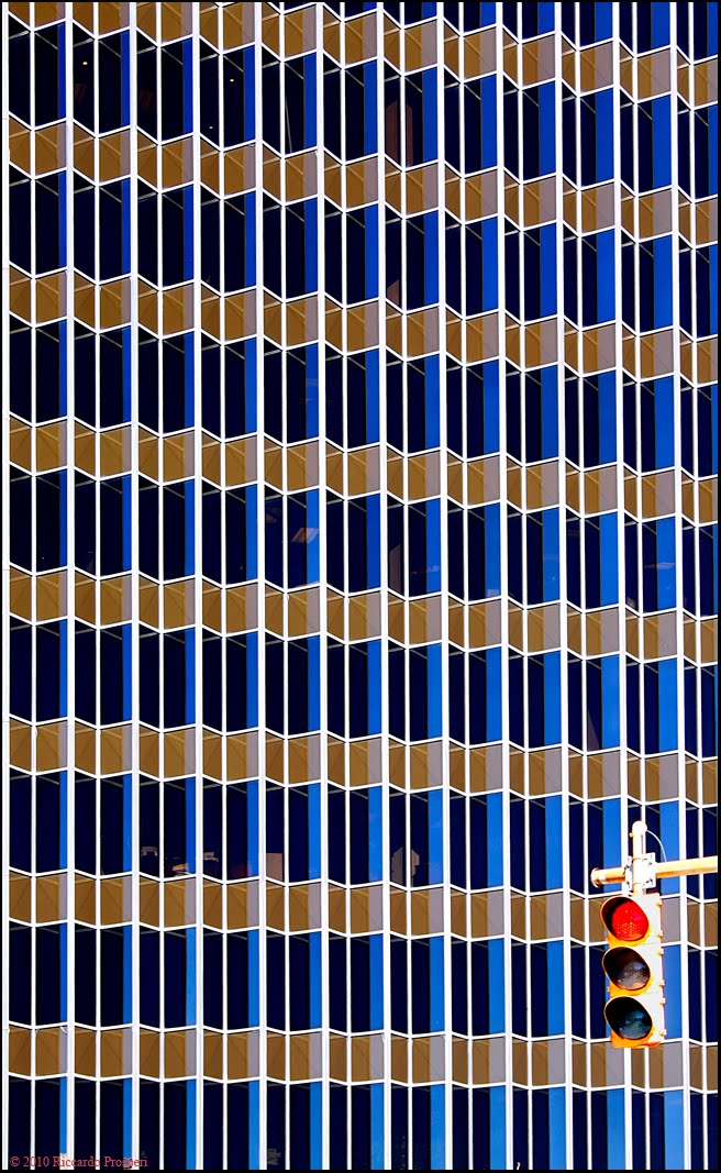 Trackside View: BB&T Building, Charleston, West Virginia.