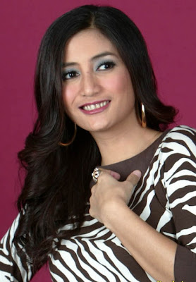 Natasha Dewanti Star Soap Operas and Aneka Magazine