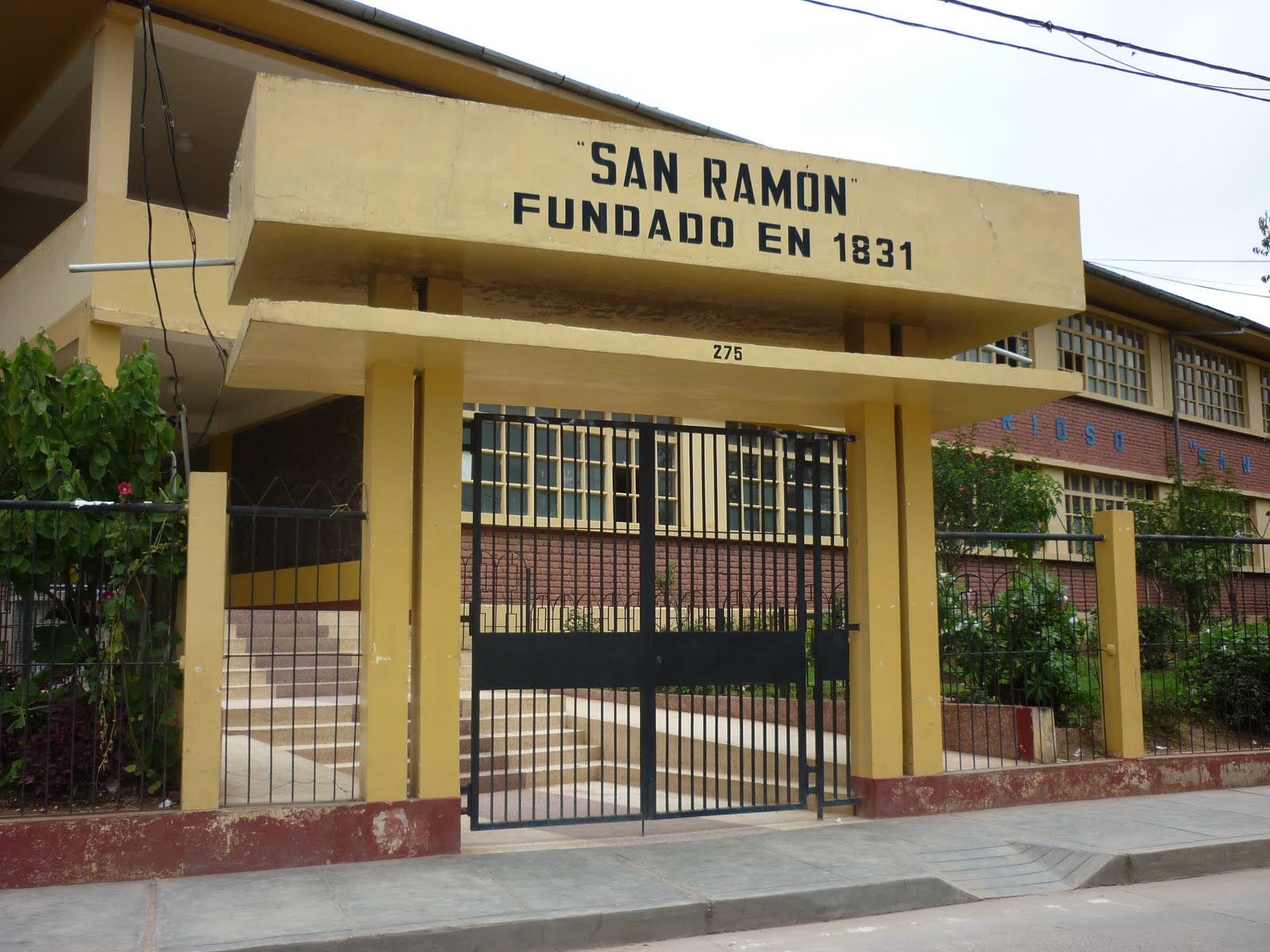 Imagenes Cajamarca: Colegio San Ramón fundado en 1831