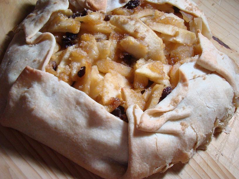 Tami's Kitchen Table Talk: Rustic Apple Pie