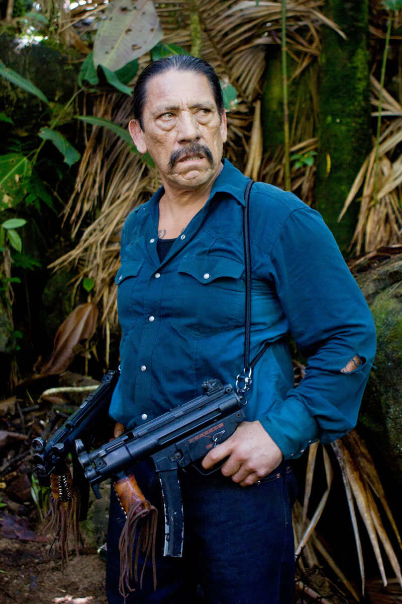 Cave Beneath The Mansion: Uaréview: Predadores