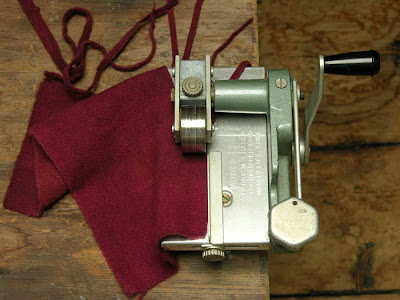 Studio and Garden: Making a Hooked Rug