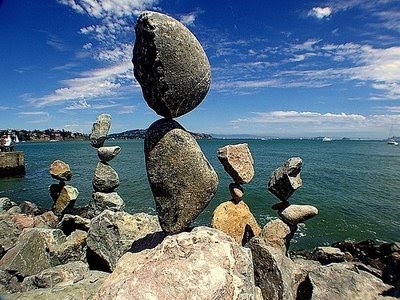 Mighty Lists: 9 amazing examples of rock balancing