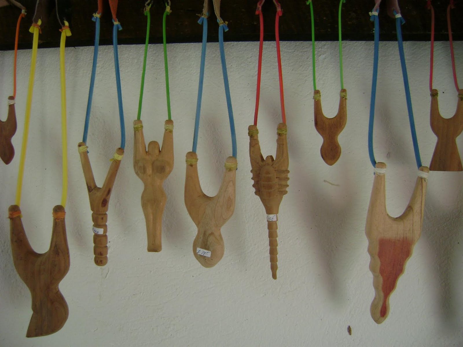 Artesanía y Tallado de madera EL AS: Resorteras