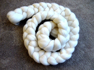 the treadler dot blogspot dot com: How to Braid Wool Roving or Top
