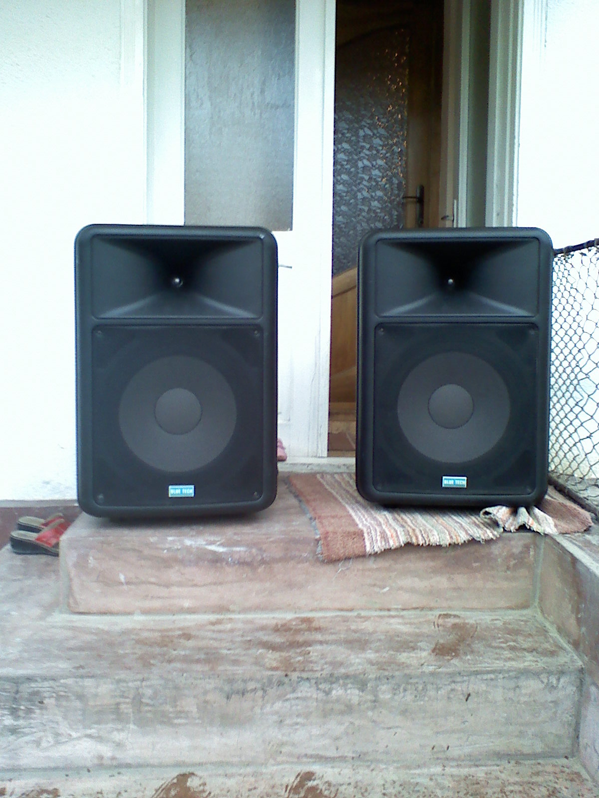 Bazar electronice online: Vand boxe profesionale