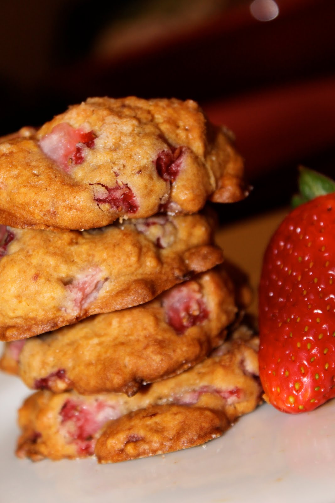 The Tempting Pepper: Strawberry Shortcake Cookies