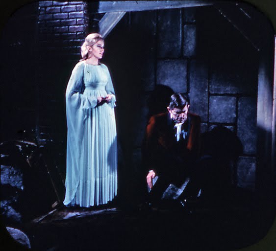 View-Master 3-D Spectacular now in 2-D!: Dark Shadows - 1968