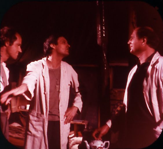 View-Master 3-D Spectacular now in 2-D!: M*A*S*H "Major Topper" - 1978