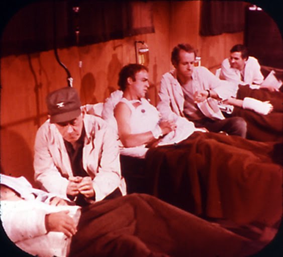 View-Master 3-D Spectacular now in 2-D!: M*A*S*H "Major Topper" - 1978