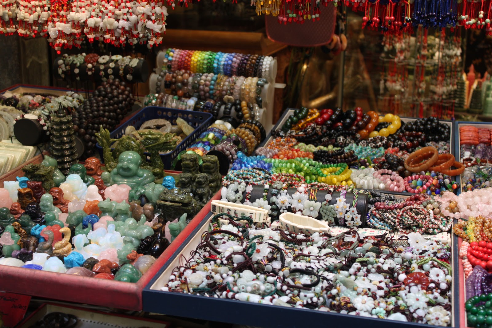 SPD3159 Attractions in Hong Kong!: Upper Lascar Row 摩羅上街 10/10/2010