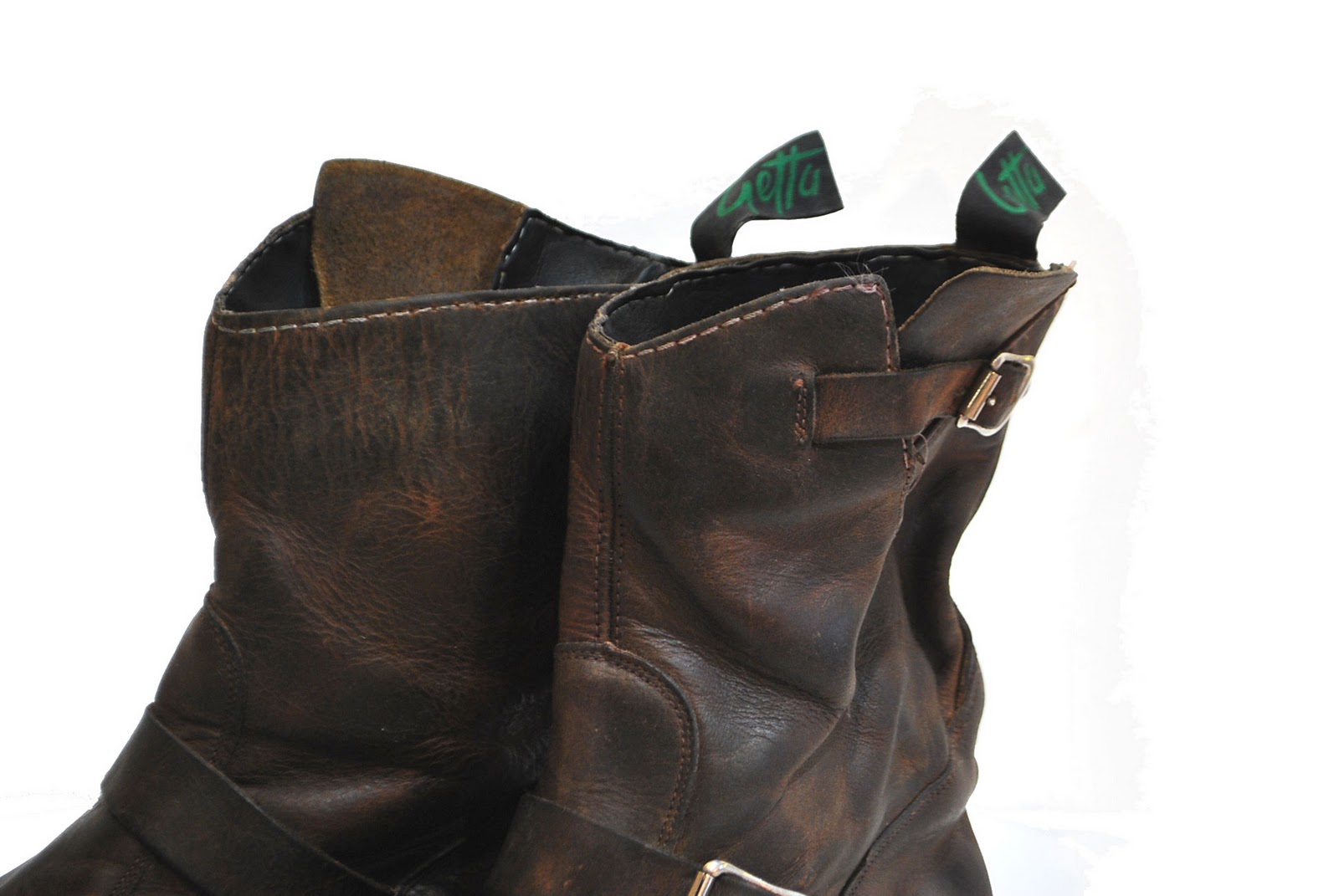 QLOZET NEWS: "GETTA GRIP" ENGINEER SHORT BOOTS