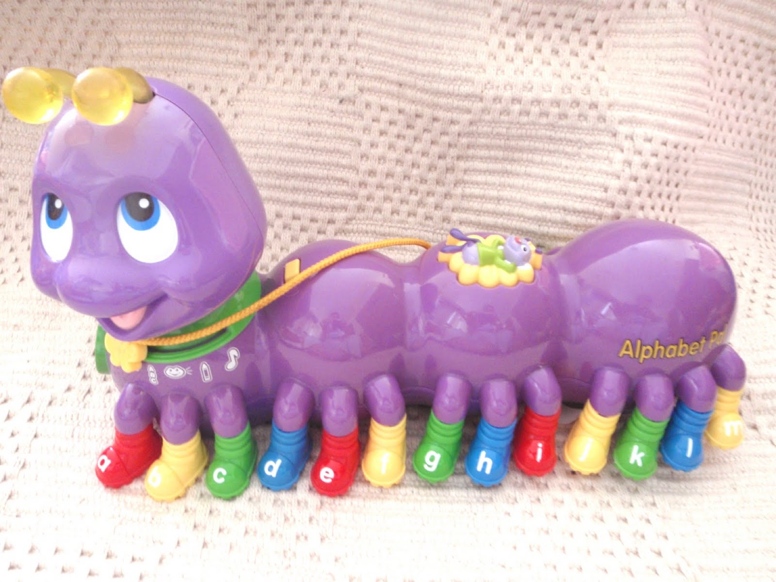 Macam-Macam-Ada: Leapfrog Alphabet Pal Catterpillar