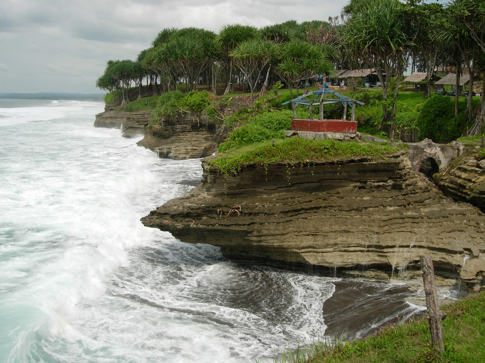 BLOg-BLOG: Pantai Batu Hiu ( stone beach shark)