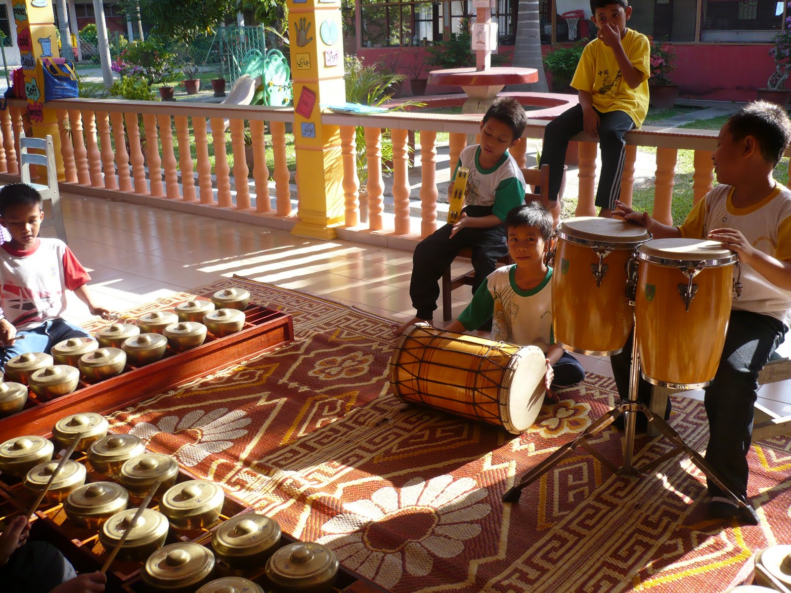 Music Of Traditional Caklempong: Sesi Jurulatih Caklempong Mengajar