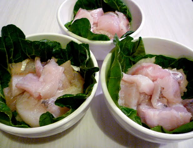 3 hungry tummies: Ho Mok Pla ห่อหมกปลา Steamed Curried Custard With Fish