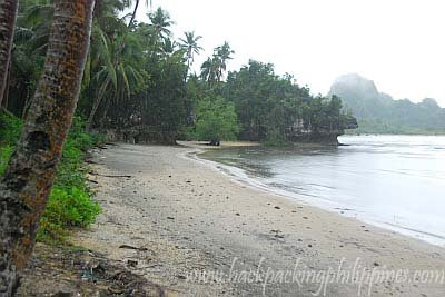 Backpacking Philippines: Samar: Marabut Rock Formations and Beach