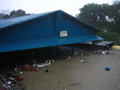 Backpacking Philippines: A Year After the Great Flood of Ondoy ...