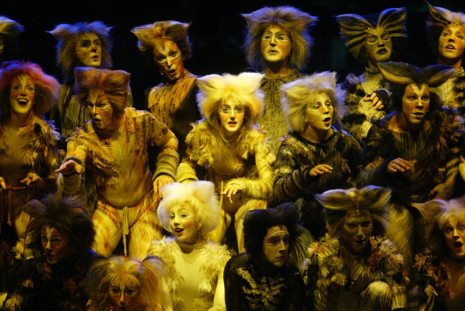 Now and Forevermore Triumphant: Cats Manila Review | Jori's ...